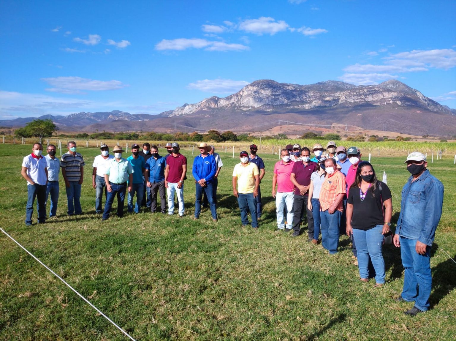 DIA DE CAMPO EM FAZENDA MODELO DE MONTE AZUL - Prefeitura Municipal de ...